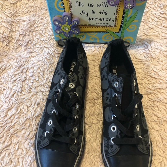 Hot Topic | Shoes | Hot Topic Shoes Unisex | Poshmark